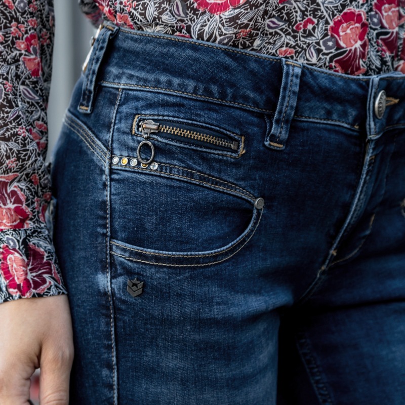 jean Freeman T Porter femme Alexa Magic slim frenchy